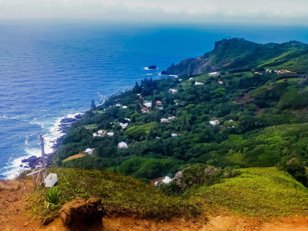 Worldlets: Pitcairn, Wrangel, and the ragged margins of Empire ...